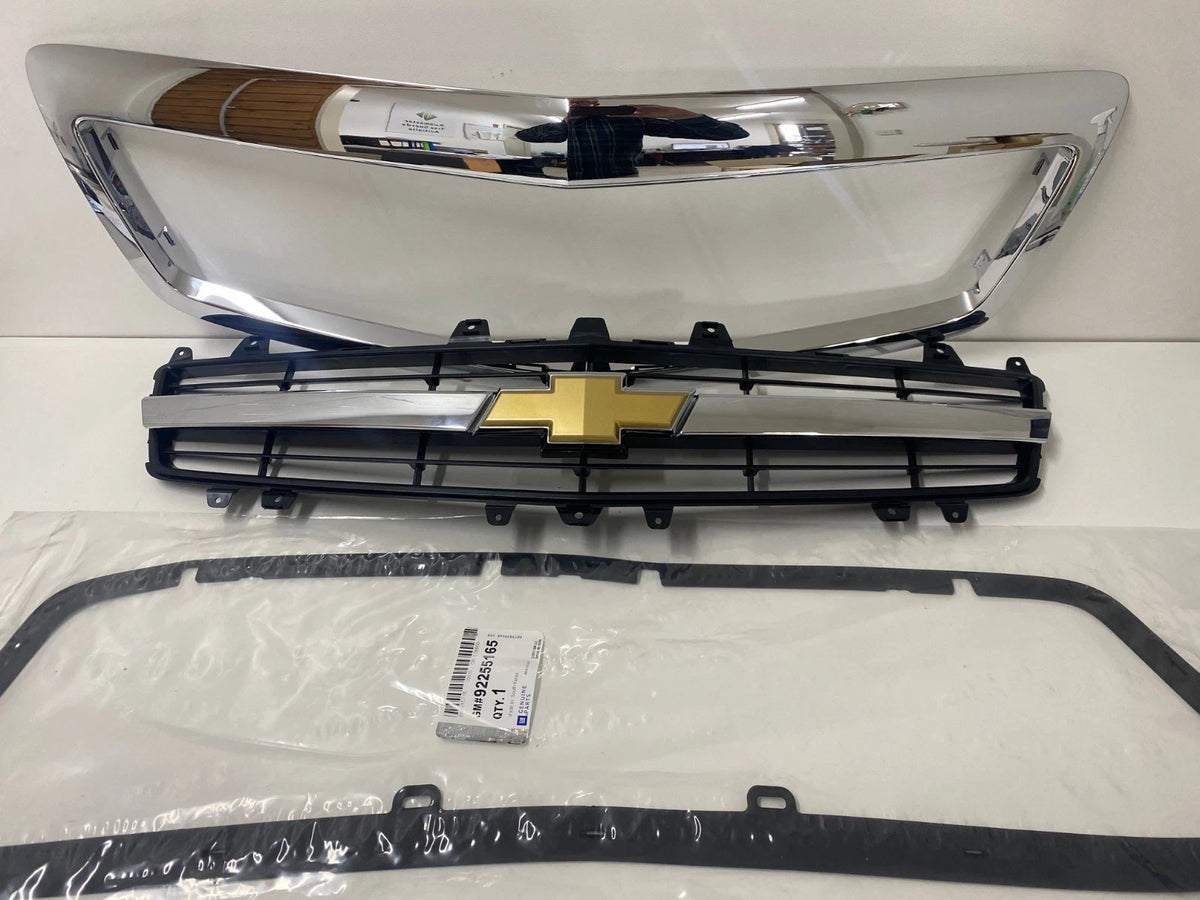Genuine GM Chevrolet Caprice WM WN Front Grille Assembly – Auto Parts ...