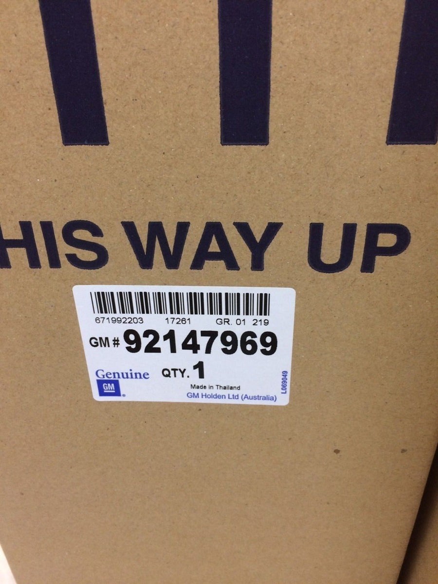 Genuine Holden VZ Commodore & WL Statesman " New V6 Auto Radiator ...