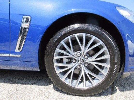 Holden Commodore VF S2 CALAIS 18" Alloy Wheel – Auto Parts Brokers